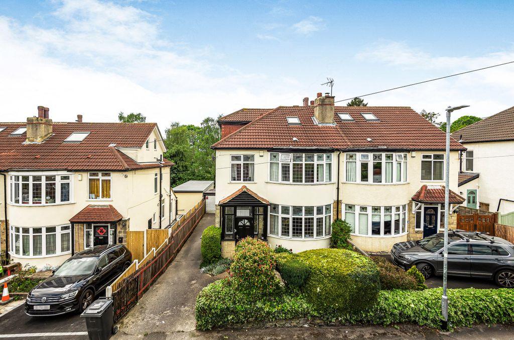 Oakwell Avenue, Leeds LS8 4AQ 4 bed semi-detached house - £450,000