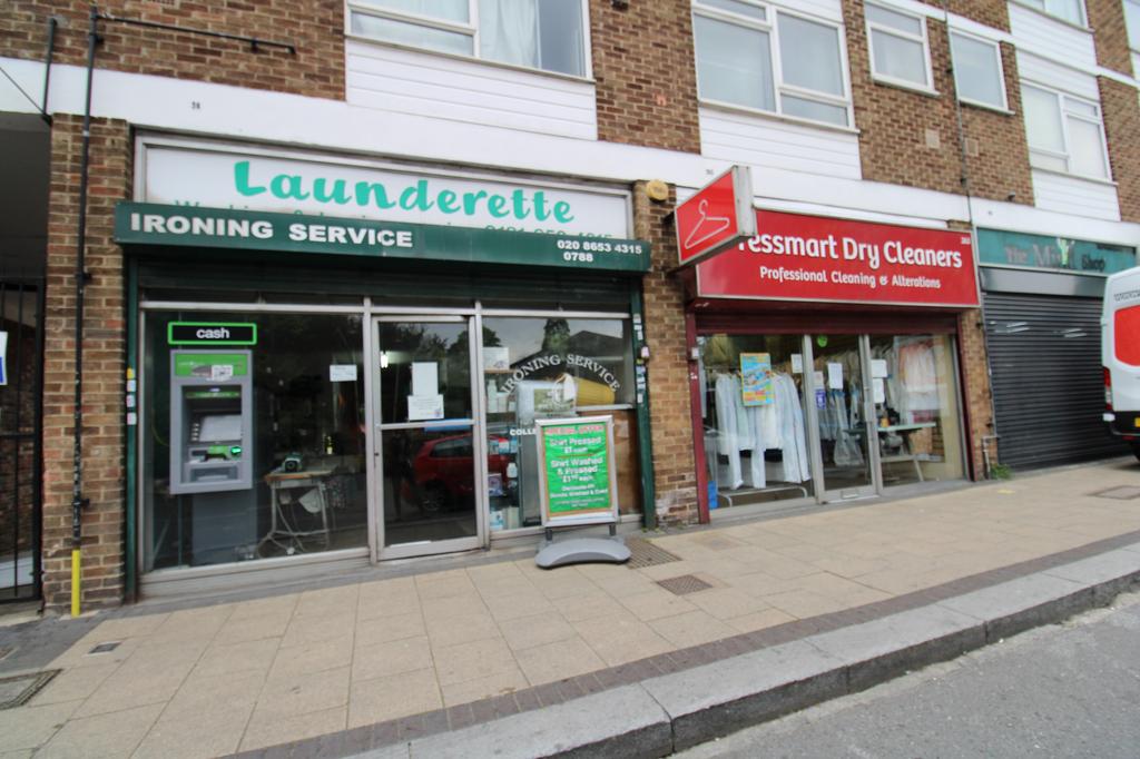 South Norwood Hill, London, SE25 Retail property (high street) - £884 ...