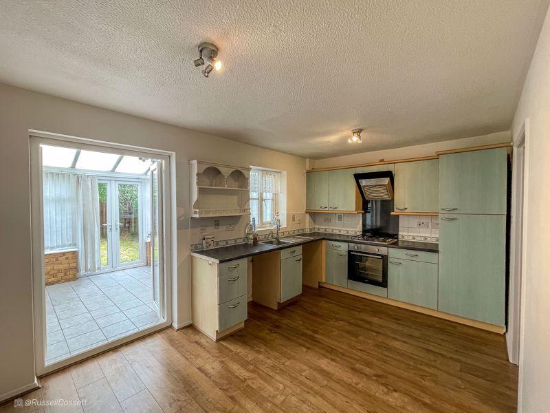 Fleming Court, Boston 3 bed semi-detached house - £750 pcm (£173 pw)