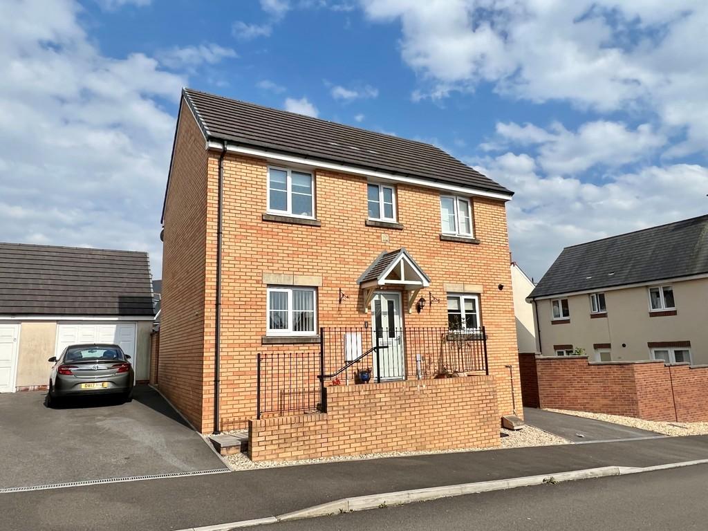 1 Trem Y Rhedyn, Coity, Bridgend... 3 bed detached house - £285,000