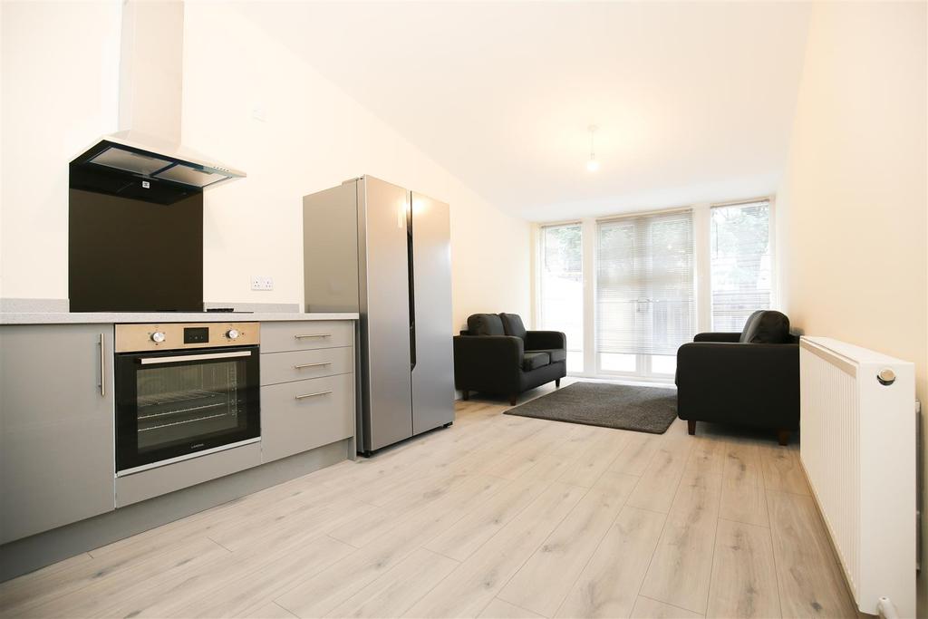 Copland Terrace, Shieldfield, NE2... 4 bed terraced house - £1,647 pcm ...