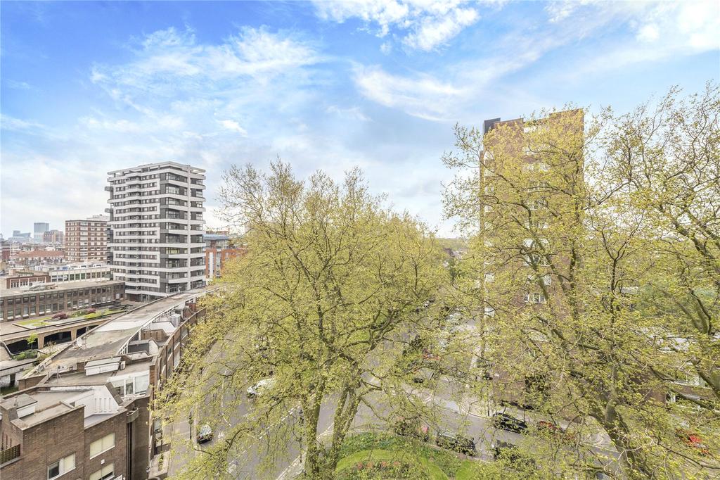 Quadrangle Tower, Cambridge Square... 1 bed flat - £625,000