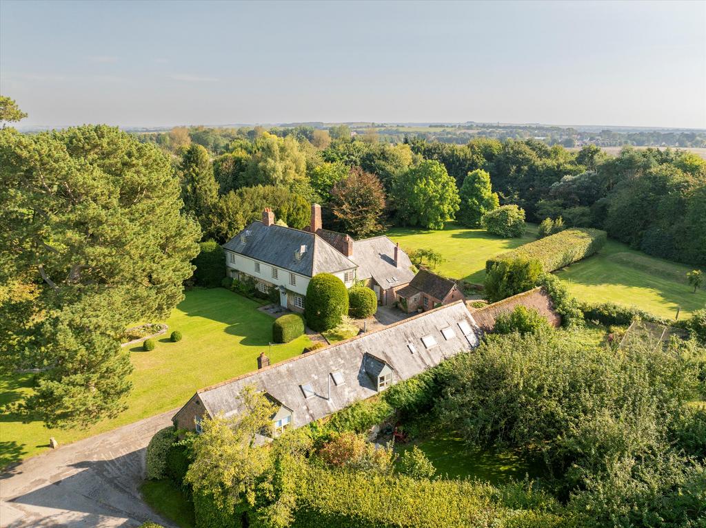 Roundway, Devizes, Wiltshire, SN10 5 bed detached house for sale - £ ...