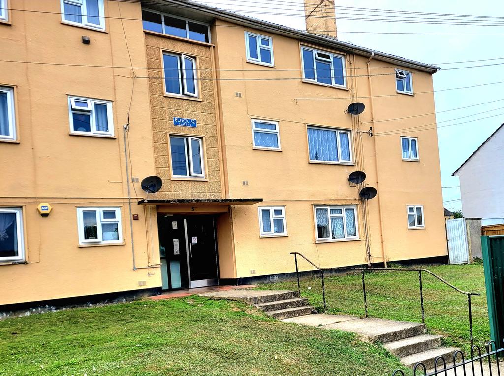 Matson Avenue, Matson GL4 2 bed flat - £116,950