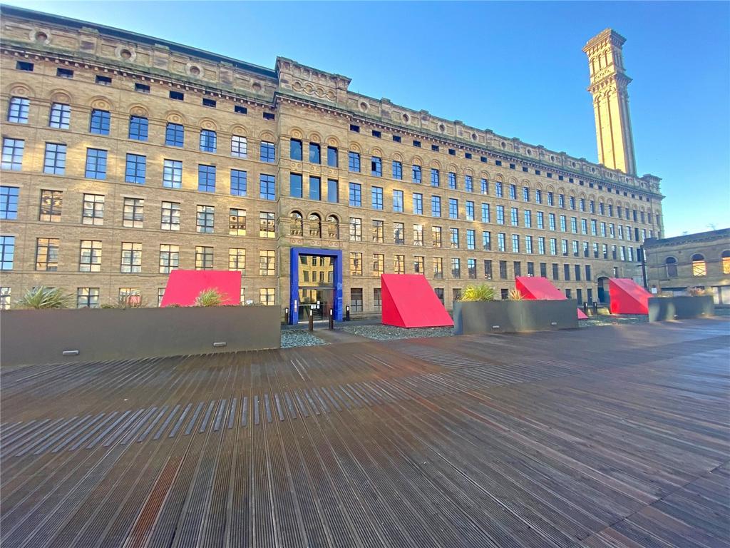 Silk Warehouse, Lilycroft Road... 1 bed apartment - £55,000
