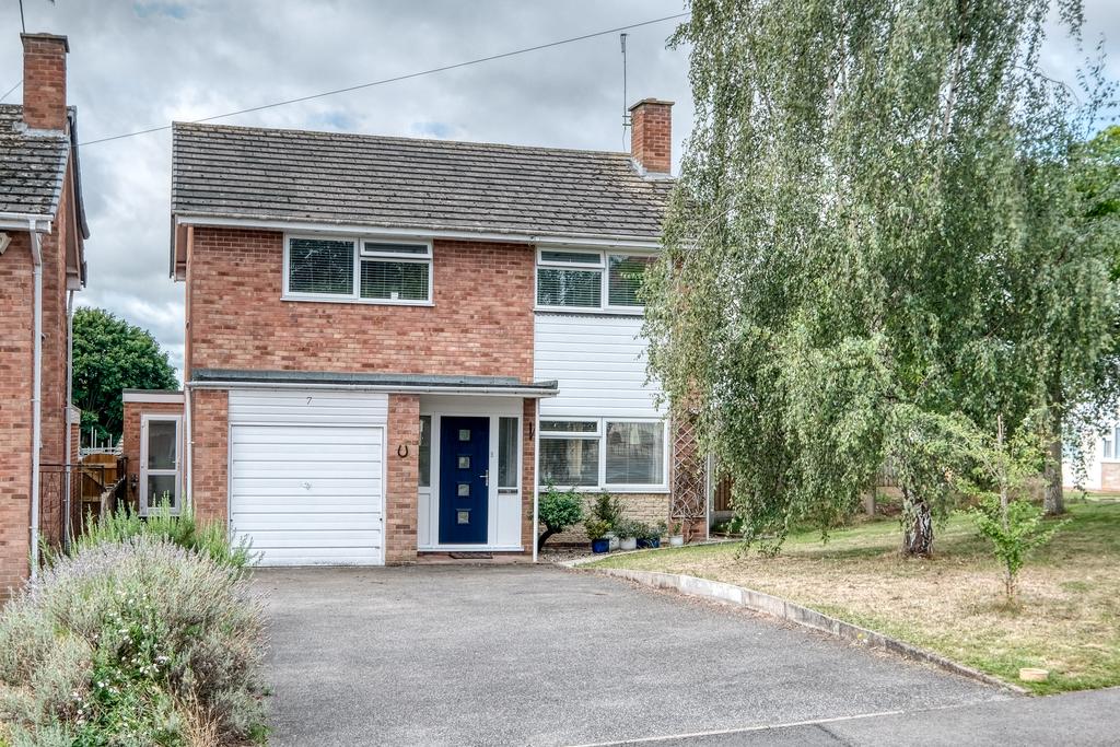 Grange Avenue, Worcester, WR3 7QA 4 bed detached house - £375,000