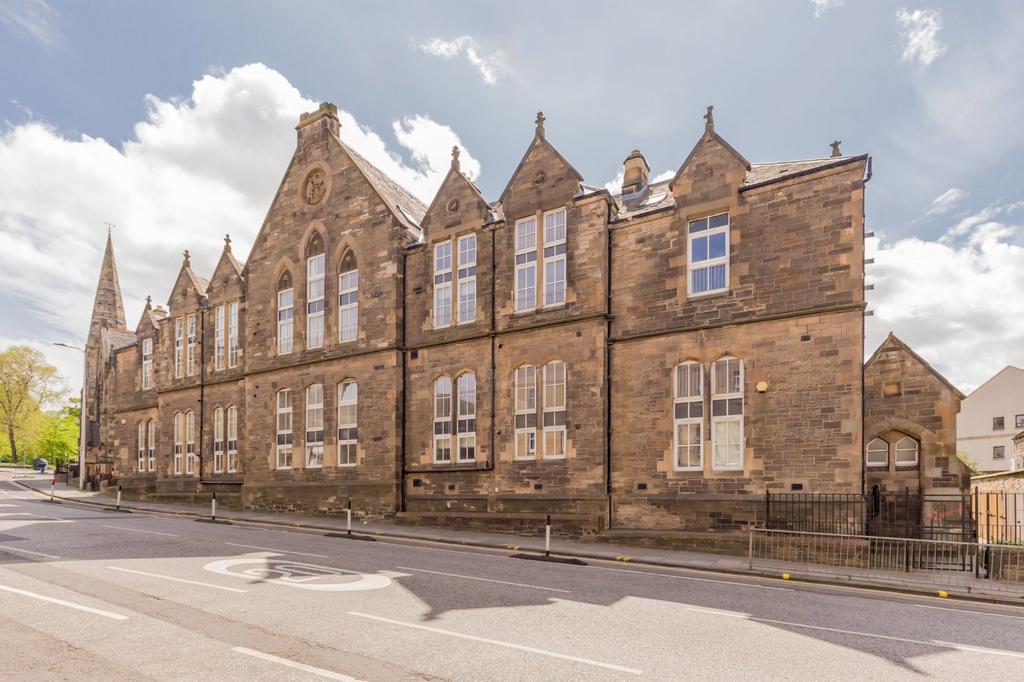 35/7 Rodney Street, Edinburgh, EH7 3 bed duplex for sale - £395,000