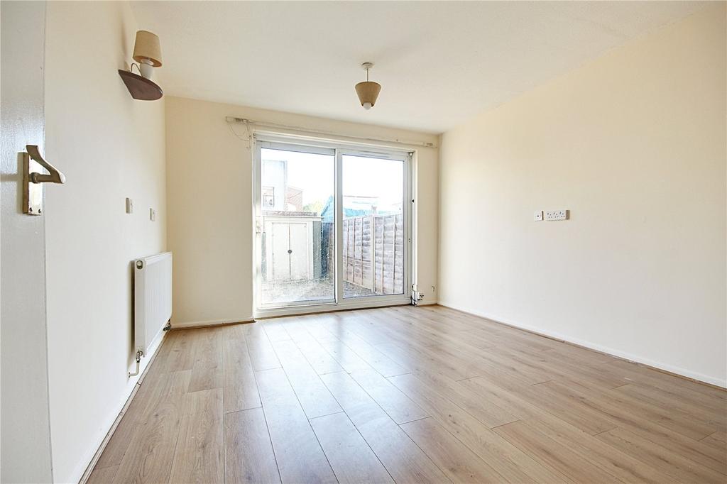 Roman Way, Enfield, EN1 1 bed flat - £1,200 pcm (£277 pw)