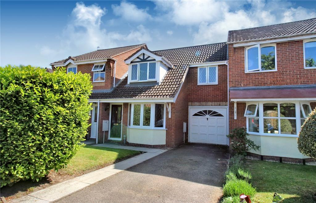Maple Drive, Taverham, Norwich... 3 bed terraced house - £250,000