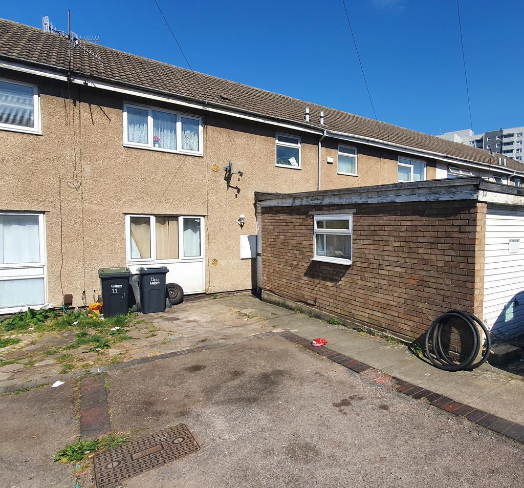 Surrey Street, Luton LU1 3 bed terraced house - £284,995