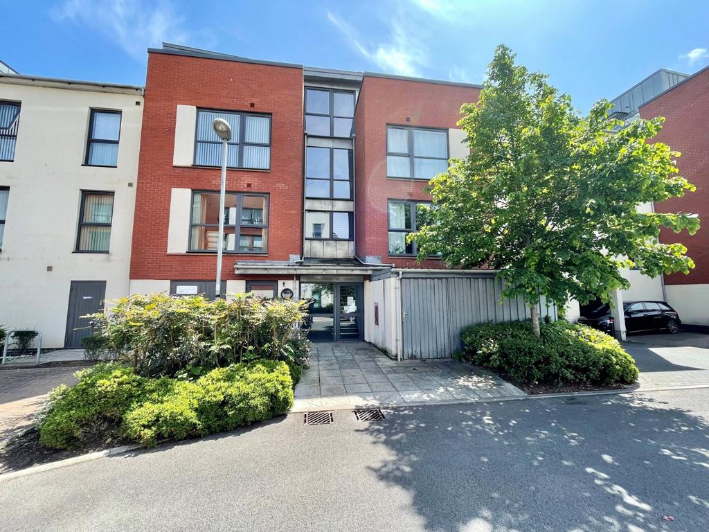 Paxton Drive, Ashton, Bristol, BS3 2 bed apartment - £275,000