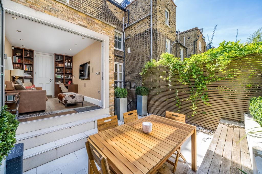 Lots Road, Chelsea 3 bed terraced house - £2,350,000
