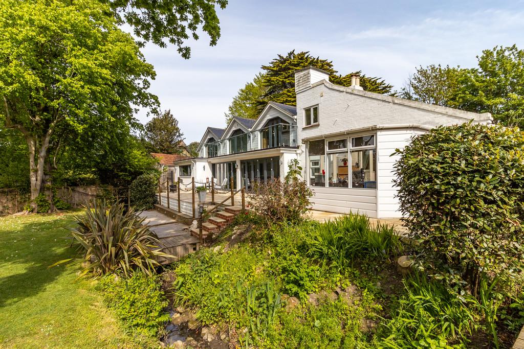 Yarmouth, Isle of Wight 5 bed cottage - £1,170,000