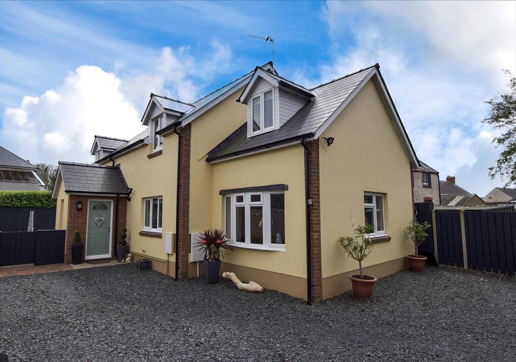 Letterston 4 bed detached house - £298,000
