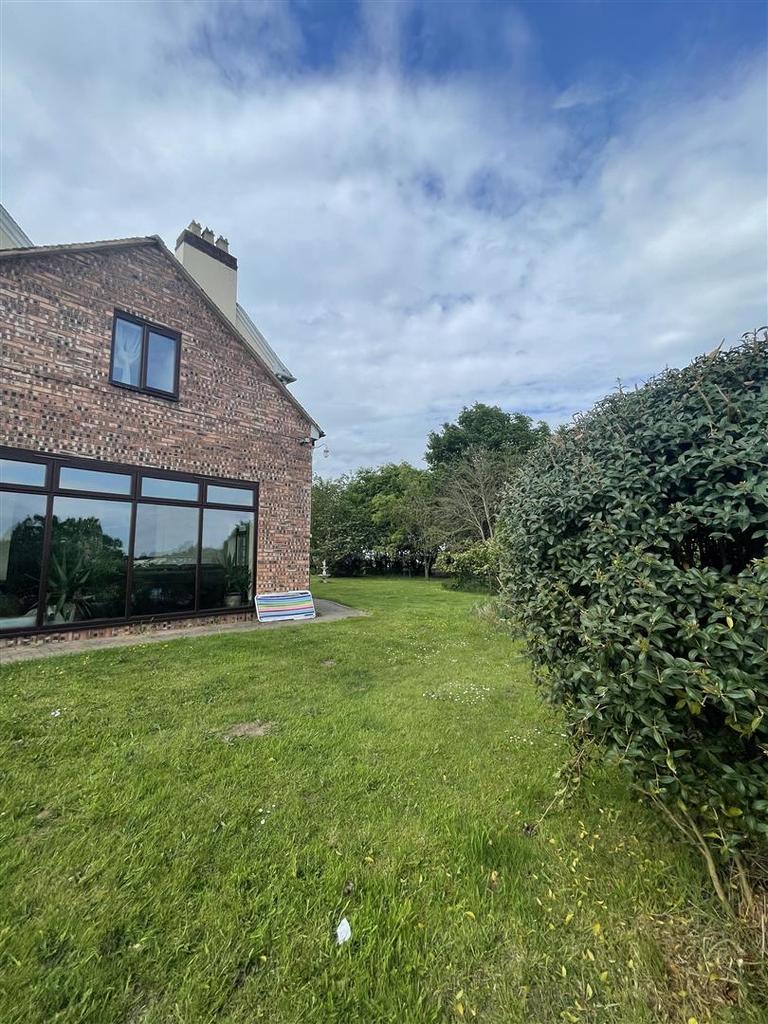 Upper Hattons Farm, Pendeford Hall... 1 bed property - £595 pcm (£137 pw)