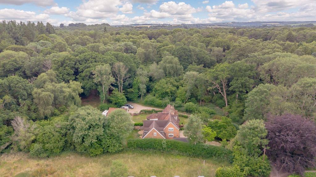 Dummer, Basingstoke, Hampshire, RG23 5 bed semi-detached house - £860,000