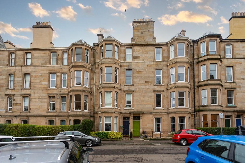 Comely Bank Street, Comely Bank... 2 bed flat - £1,350 pcm (£312 pw)