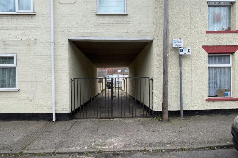 Tonning Street, Lowestoft Property - £125 pcm (£29 pw)