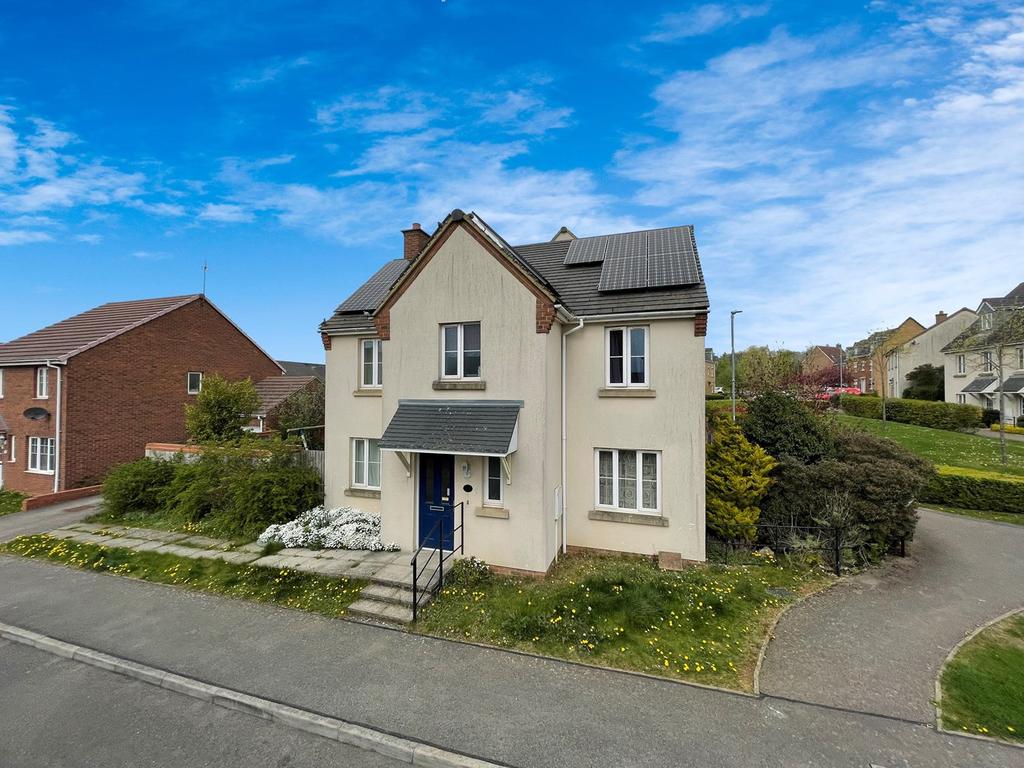 Lapwing Close, Corby, NN18 4 bed detached house - £325,000