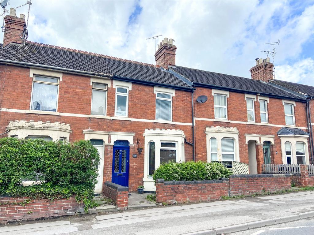 Station Road, Royal Wootton Bassett, SN4 3 bed terraced house - £290,000