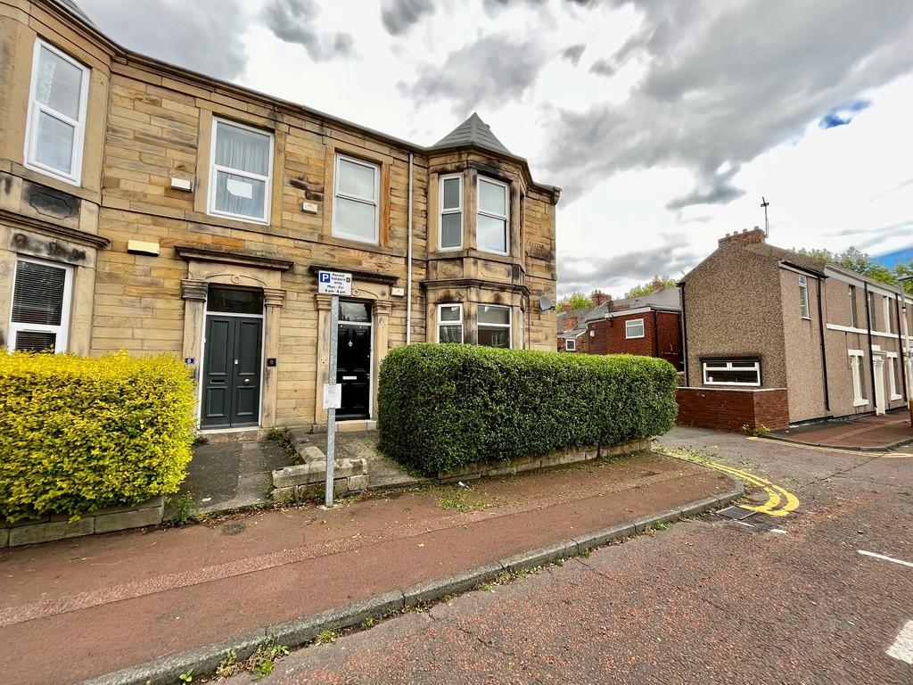 Exeter Street, Shipcote 2 bed apartment - £595 pcm (£137 pw)