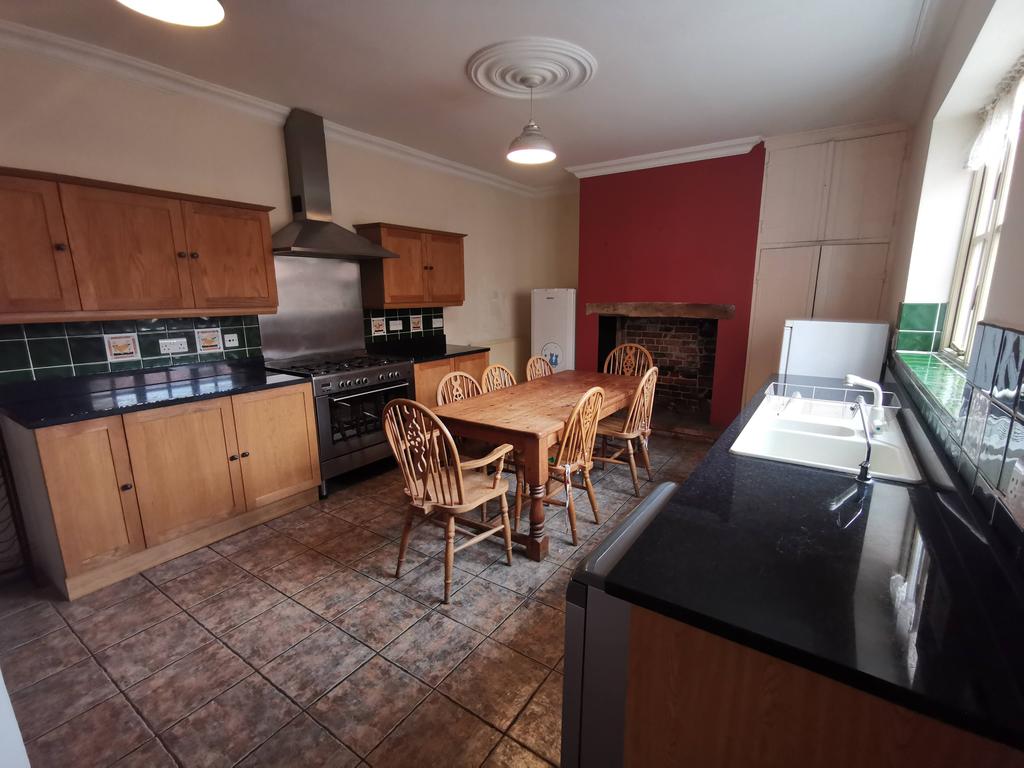 White Hart Street, East Harling NR16 4 bed detached house - £1,300 pcm ...