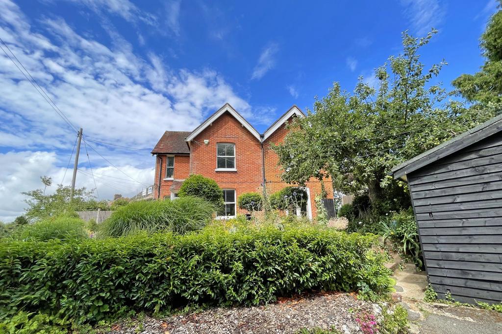 Mill Lane, Sayers Common, West... 4 bed detached house - £700,000