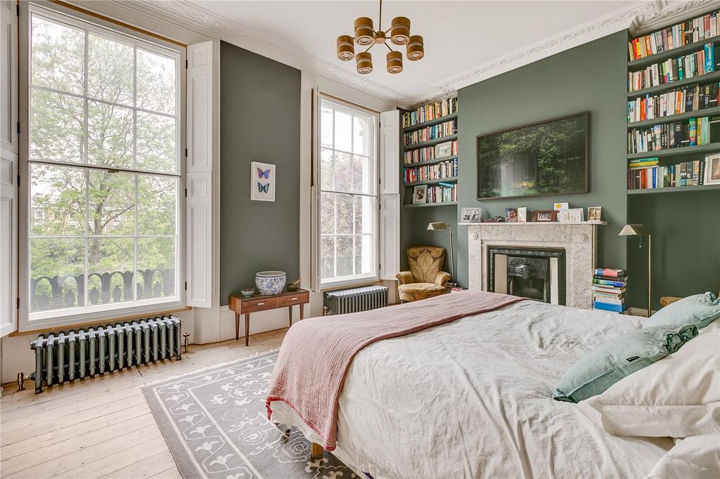 Thornhill Square, London 3 bed terraced house - £8,667 pcm (£2,000 pw)