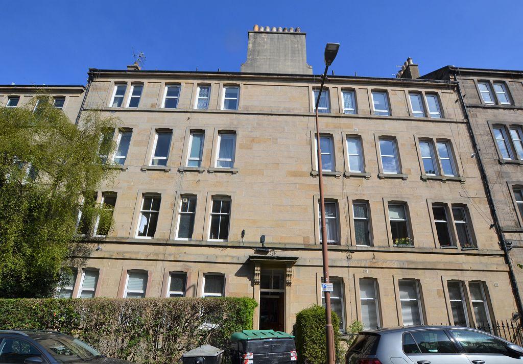 Dean Park Street, Edinburgh -... 2 bed flat - £1,200 pcm (£277 pw)