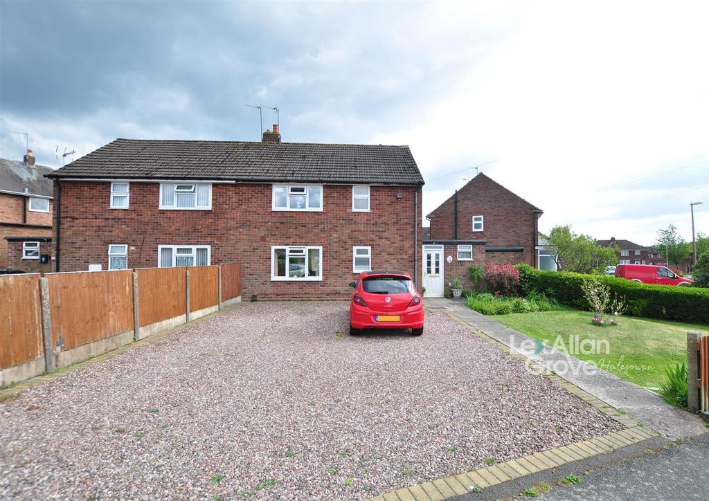 Bournes Hill Halesowen 3 Bed Semi Detached House £260 000