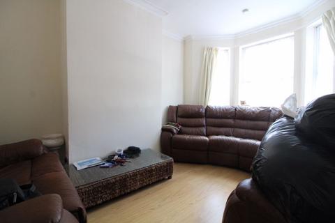 3 Bed Houses For Sale In Luton | OnTheMarket