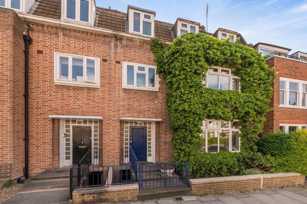 Howitt Road, London, NW3 6 bed terraced house - £2,850,000