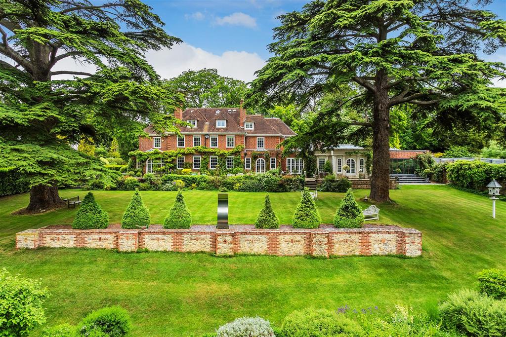 Hogs Back, Seale, Farnham 7 bed detached house - £3,695,000