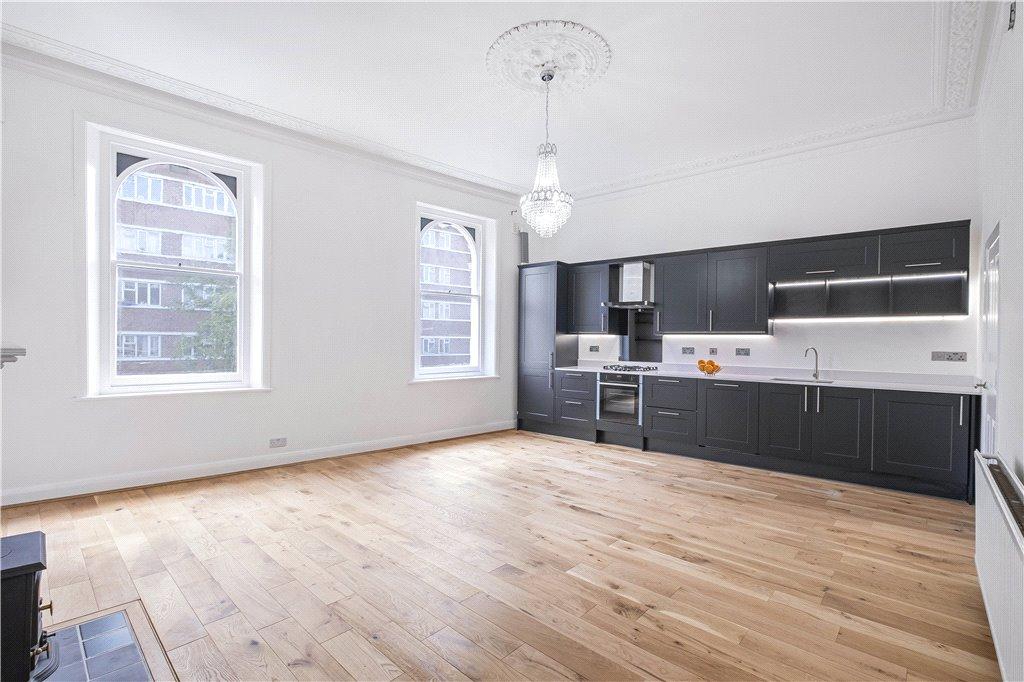 Acre Lane, London, SW2 2 bed apartment - £2,200 pcm (£508 pw)
