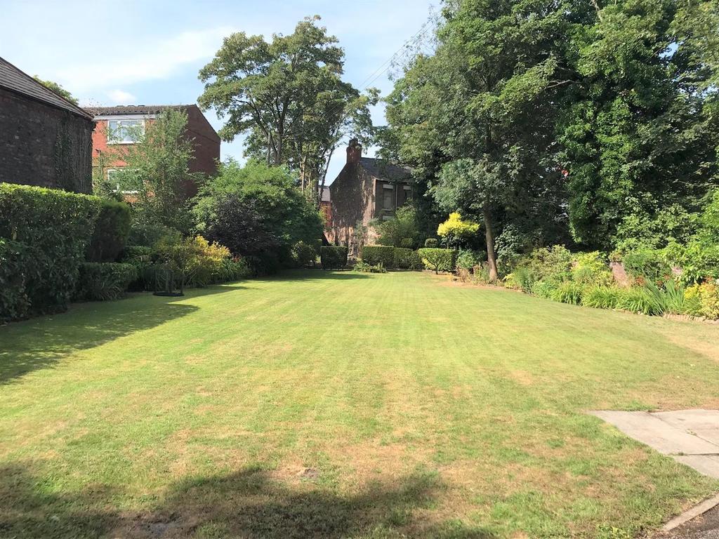 Aigburth Drive, Liverpool 3 bed apartment - £265,000