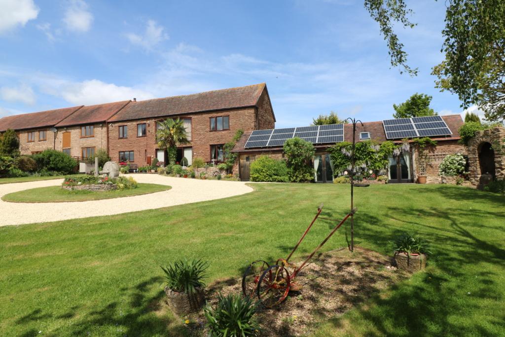 Phocle Green 4 bed barn conversion - £935,000