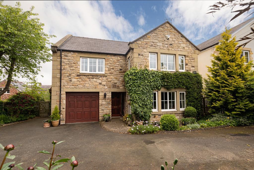Hudshaw, Appletree Lane, Corbridge... 4 bed detached house - £650,000