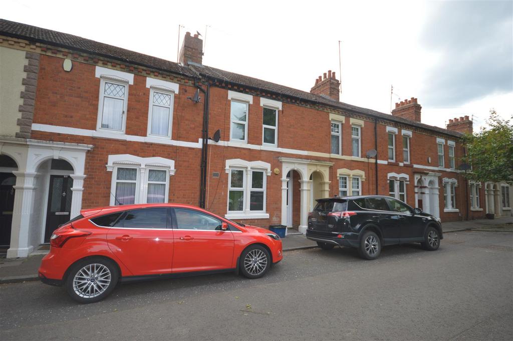 Muscott Street, St James 3 bed terraced house - £975 pcm (£225 pw)