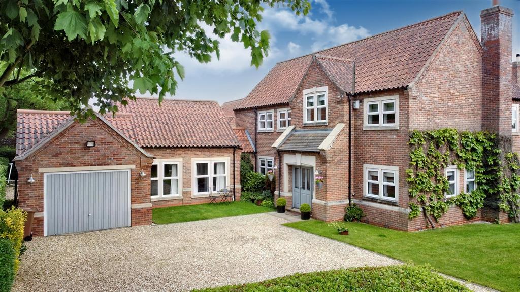 Vicarage Lane, Scopwick, Lincoln 4 bed detached house - £585,000