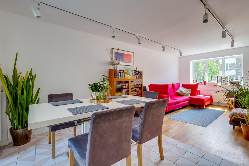 Trouville Road, Clapham South 4 bed house - £4,300 pcm (£992 pw)