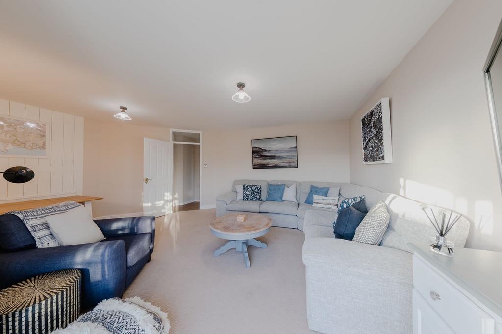 Pencaerfenni Park, Crofty, Swansea... 3 bed detached house - £299,995