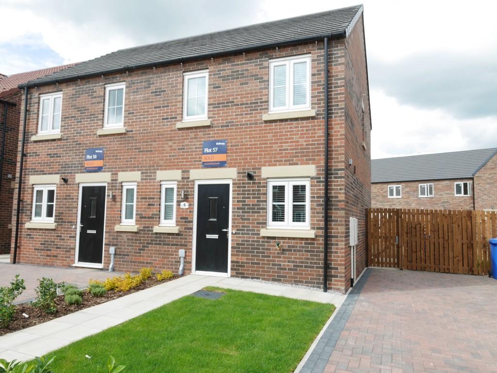 Oliver Close, Howden 2 bed semi-detached house - £695 pcm (£160 pw)