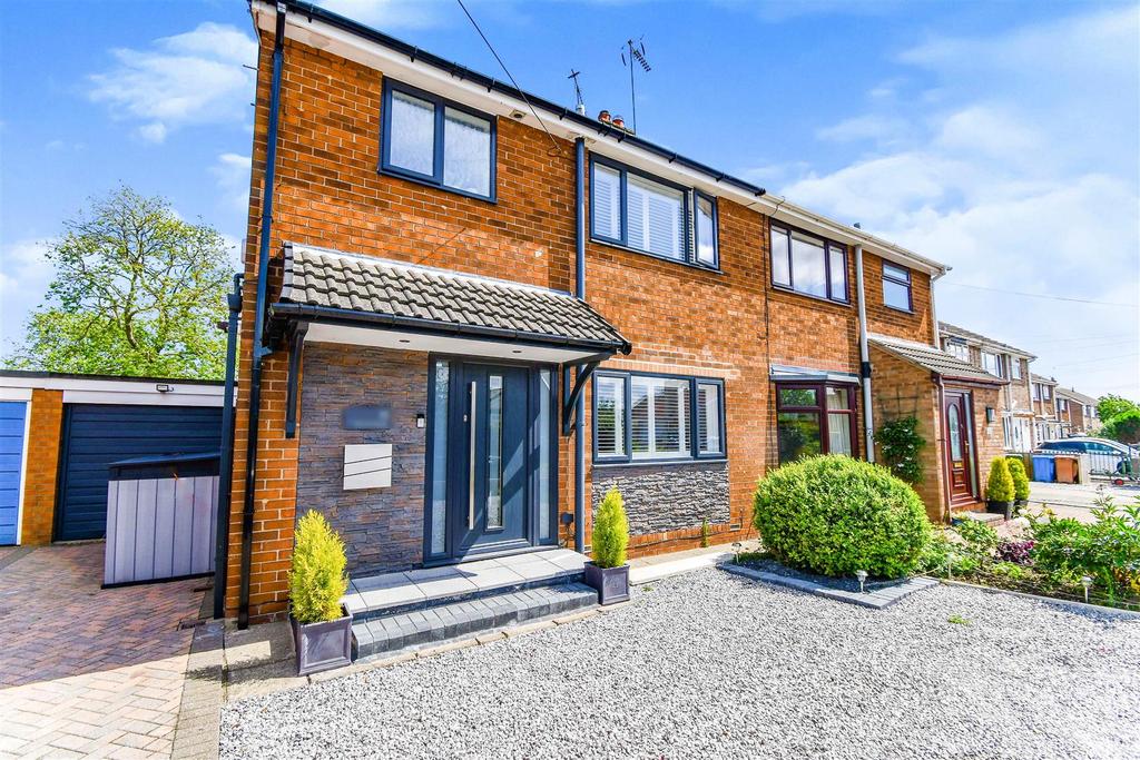 Church Road, Wawne 3 bed semi-detached house - £225,000