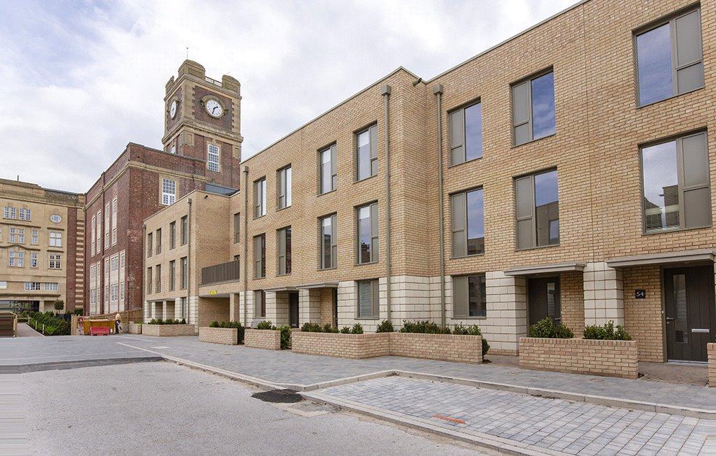 Clock Tower Way, York, North... 3 bed terraced house - £2,500 pcm (£577 pw)