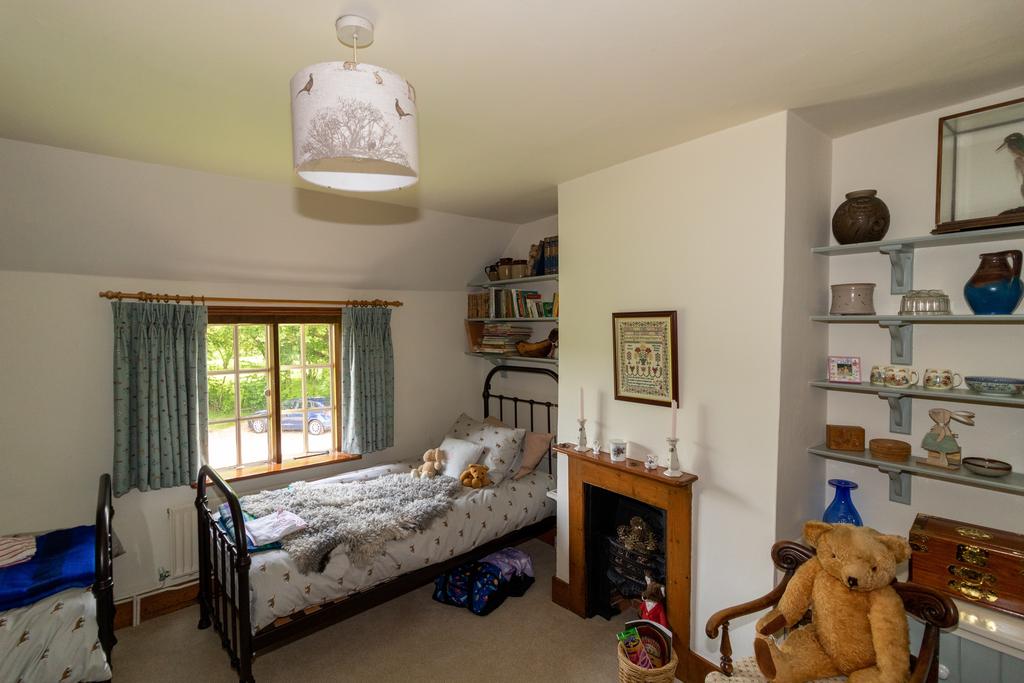 Minstead, Lyndhurst 5 bed detached house - £1,650,000