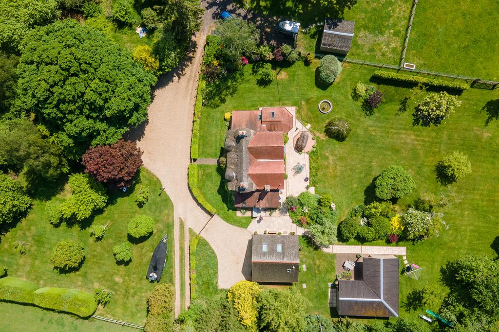 Minstead, Lyndhurst 5 bed detached house - £1,650,000