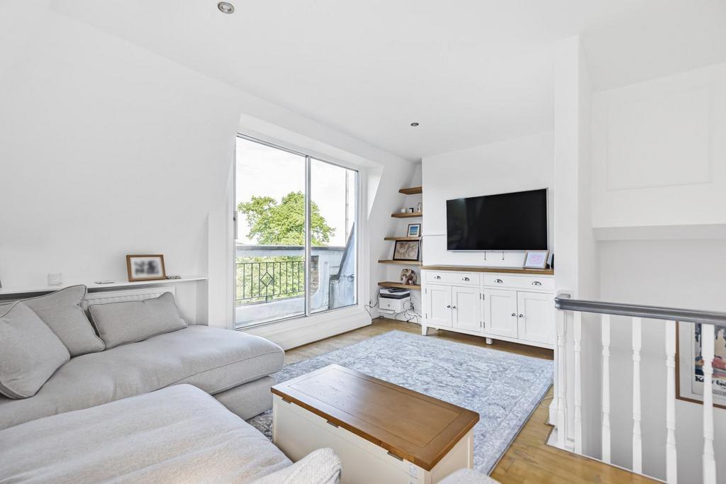 Victoria Rise, Clapham 2 bed flat - £675,000