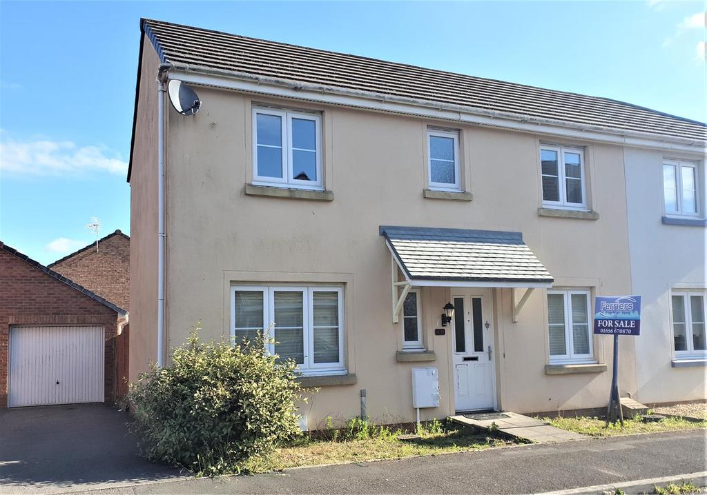 Angel Way, North Cornelly, Bridgend 3 bed semi-detached house - £220,000