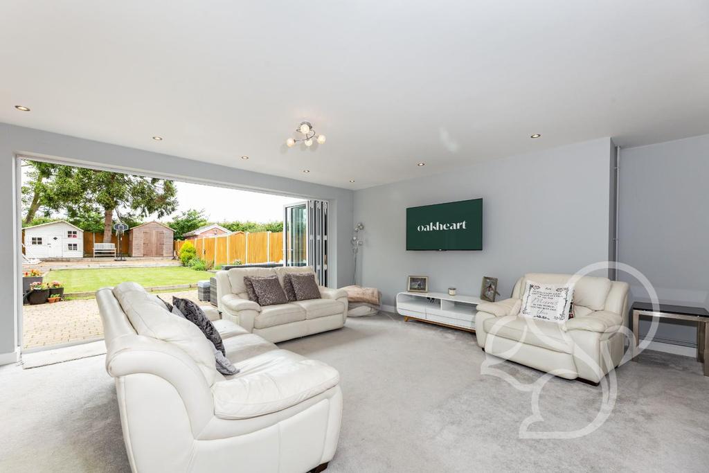 Mumford Road West Bergholt 3 Bed Semi Detached House £425 000