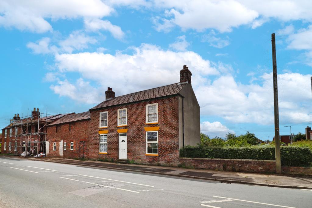 Main Street, North Frodingham, YO25 8LJ 2 bed semi-detached house - £ ...